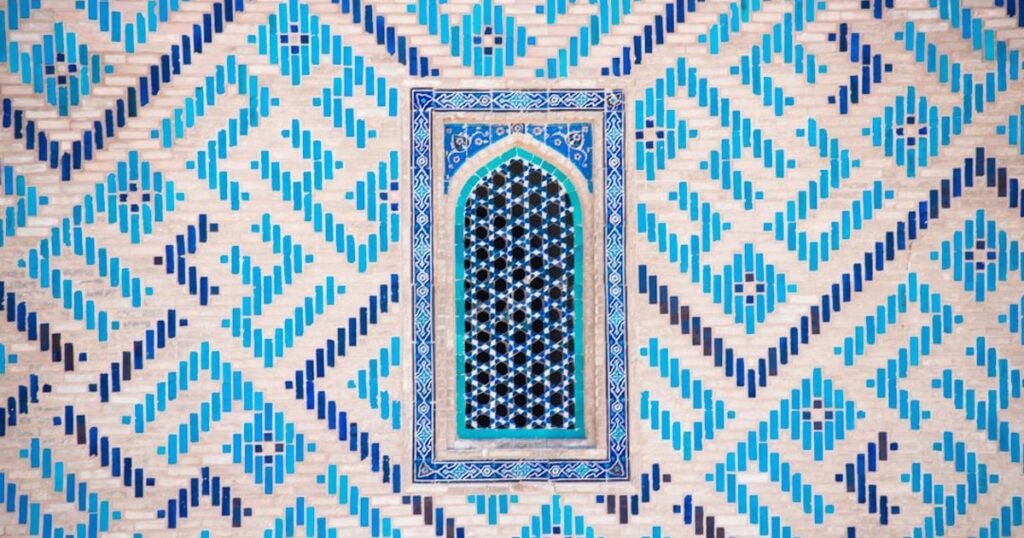 Design A Prompt For AI To Create Islamic Geometric Patterns For Ramadan ...