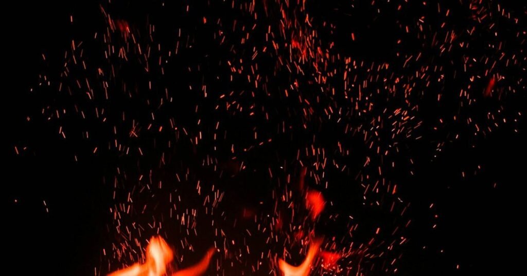 Dragon Breath Fire VFX Prompt - Blog - MakeAIPrompt.com