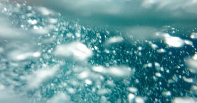 Macro Close-Up Water Droplet Falling ASMR VFX Prompt - Blog ...